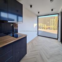 China Upgrade Your Home with a Customized 20ft or 40ft Shipping Container Home Featuring One Room One Kitchen and One Bathroom for sale