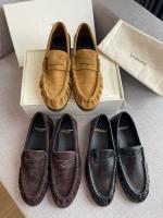 China Nude Pleated Slip Ons Loafers Soft Leather Vamp Classic Series for Daily Wear for sale