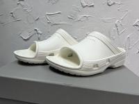 China Rubber Foam Slipper Style Sandals Single Slide Embossed Heel for Beach Walking for sale