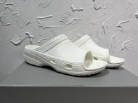 China Rubber Foam Slipper Style Sandals Single Slide Embossed Heel for Beach Walking for sale