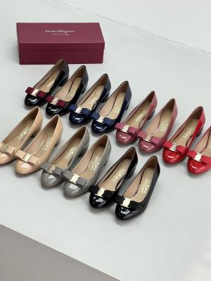 China ABS Paint Heel Women's Flat Shoes Two Color Effect Rivet Strap for New Season for sale