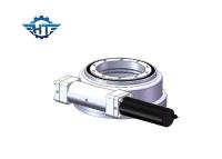 China 7 Inch Horizontal Mounted High Load Slew Drive Gearbox With Hydraulic Motor For Truck Cranes for sale