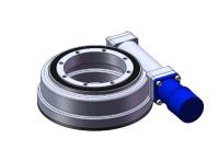 China SE14 Enclosed Housing IP66 Worm Gear Slew Drive With 24V DC Motors For Dual Axis Solar Trackers for sale