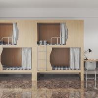 China Customizable Youth Hostel Bunk Bed 2000×900×2400mm with 12mm Splints and 5cm Mattress Support for sale
