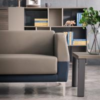 China Modern Office Leather Sofa Set MG326 with Stainless Steel Legs and 3-Year Component Shelf Life for Business Reception Areas for sale