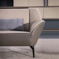 China Modern Three Person Office Leather Sofa MG327 for Hotel Reception and Business Lobby with 3-Year Shelf Life for sale