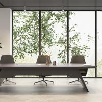 China Modern Conference Table with Irregular Tabletop - Custom Sizes for Office Meetings, ISO9001 Certified, 3-Year Warranty for sale