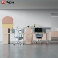 China Modern L-Shaped Office Desk with Glass Screen 450lb Capacity E0 Grade Particle Board for sale