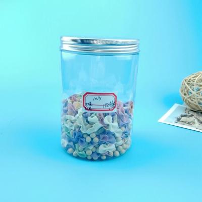 China 32 Oz Straight Clear Plastic Food Storage Jars With Silver Screw Lids for sale