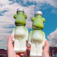 China Bear Plastic Screw Bottles For Juice Bubble Tea Voss Black 100ml for sale