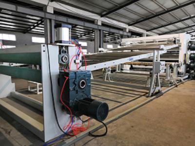 China HDPE Geomembrane Waterproof Sheet Extrusion Line 800kg/H for sale