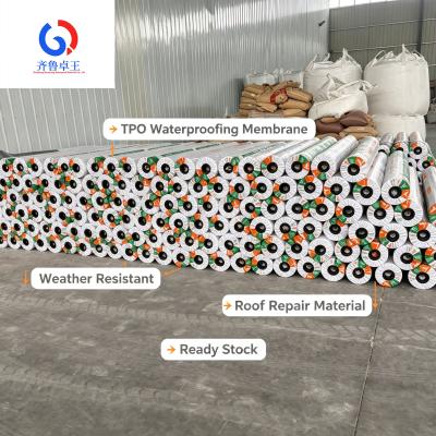 China Self Adhered TPO Waterproofing Membrane 1.2mm Heat Aging Resistant for Industrial Roofing for sale