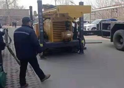 China Rubber Crawler Mounted Pneumatic Drilling Rig 180 Meters Depth for sale