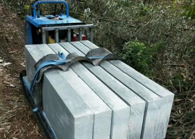 China Simple Structure Track Transporter / Rubber Track Dumper With Low Fuel Consumption for sale