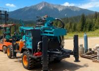 China 180m Pneumatic Drilling Rig 7500Nm Torque Water Borewell Drilling Machine for Rocky Layers for sale