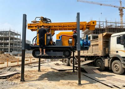 China Heavy-Duty Pneumatic Drilling Rig With  24-Ton Main Winch Lifting for sale