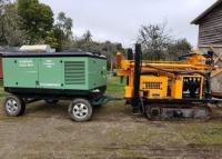 China 400m Diesel Crawler Dth Hydraulic Well Digging Machine With Compresor Drill Pipe for sale