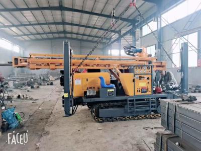 China ST200 Track Mounted Water Well Drilling Rig - 200m Depth, 76kW Diesel, 12T Lifting Capacity for sale