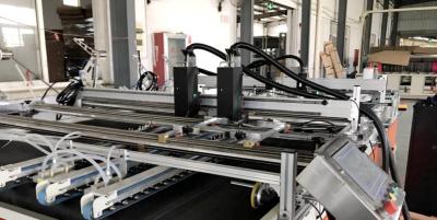 China Horizontally 300dpi 600dpi Carton Box Printing Machine Pneumatic Nozzle Lifting for sale