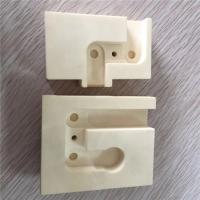 China Precision 400C Zirconia Ceramic Cube Lining Plate 6.0 Density Ceramic Terminal Block for sale