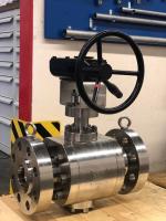 China Top Entry API Ball Valve Firesafe Rising Stem Ball Valve Zero Leakage With Drain for sale