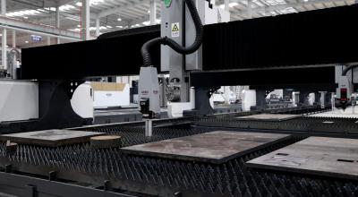 China High-Power Laser Cutter Perfect for Thick Metal And Fast Processing for sale