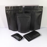 China Custom Stand-Up Zip-Lock Pet Food Pouches 50-200 Microns Thickness with Multiple Attachment Options for sale