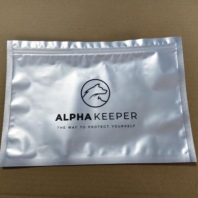 China Customizable Aluminum Foil Ziplock Bags 0.17mm Thick Moisture Proof Smell Resistant Reusable Food Cosmetic Medical Storage for sale