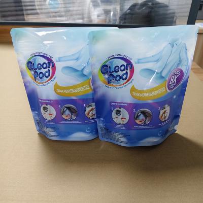China Heavy-Duty Ziplock Pouch with Leak-Proof Spout 3.9 Mil HDPE 2-Gallon FDA & RoHS for sale