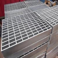 China Anti-Slip Serrated Galvanized Drainage Covers 32*5mm Metal Building Construction Materials Steel Grating for sale
