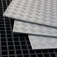 China Bright Finish Diamond Aluminum Plate Coil 3003 Aluminium Alloy Sheet Embossed 5052 5754 Mill Surface Checker Plate for sale