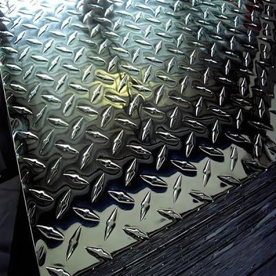 China Bright Finished Aluminum Sheet Diamond Checker Aluminum Alloy Plate (1060 3003 5052 5083 6061 6063 7075) for sale