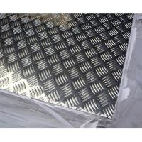 China 1050 1060 1100 3003 3105 5052 Anti-Slippy 3 Bar Embossed Aluminum Checkered Tread Plate Sheet for sale