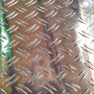 China 3003 5052 Anti-Slippy Embossed Aluminum Checkered Sheet Tread Plate for 1000 mm Width for sale