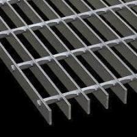 China Custom Galvanized Steel Metal Walkway Grating in 150mm*1550mm Measurements for sale