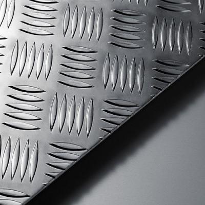 China 3003 Aluminum Checkered Plate 5052 Chequered Aluminium Sheet with 0.2-300mm Thickness for sale