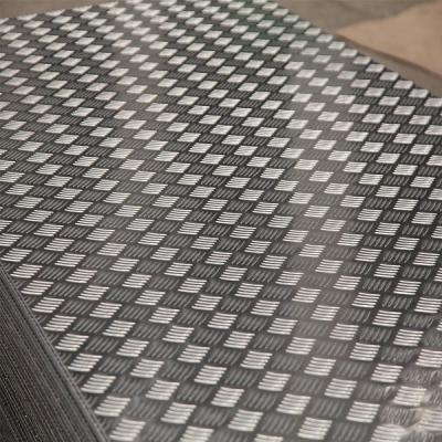 China 3003 H22 Aluminum Diamond Checkered Plate for Stair Steps Floor Length 1000mm 10000mm for sale