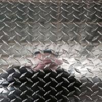 China 3000 Series Alloy Tool Box Aluminum Tread Plate 5052 Anti-Slip Diamond Embossed Sheet for sale