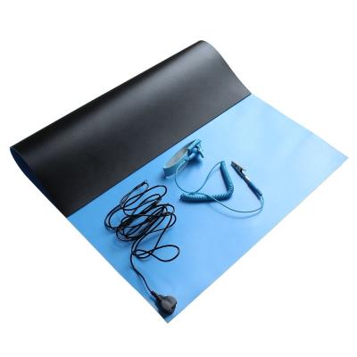 China 100cm X 90cm Surface Resistance ESD Anti Static Mat 10E6 Flooring Suitable for sale