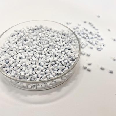 China Durable White LDPE Masterbatch Pellets For Consistent Film Extrusion for sale