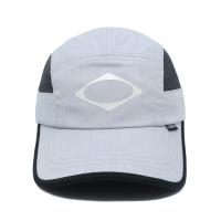 China Lightweight Sun Protection Baseball Cap With Customized Logo And Reflective Details for sale