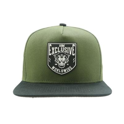 China Custom Rubber Patch Logo Snapback Cap Hip Hop Flat Bill Adjustable Size 58cm Cotton for sale