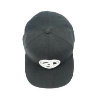 China Four Seasons Embroidered Snapback Hat Black For Men Personalized Design for sale