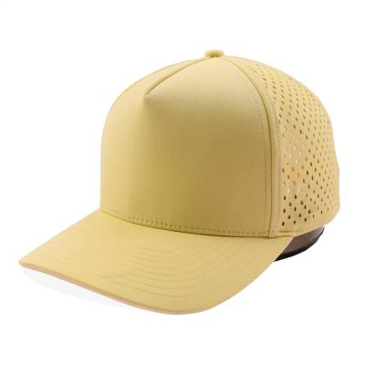 China Custom 5 Panel Snapback Hat Polyester Perforated Baseball Cap with Rubber Patch 52cm for sale