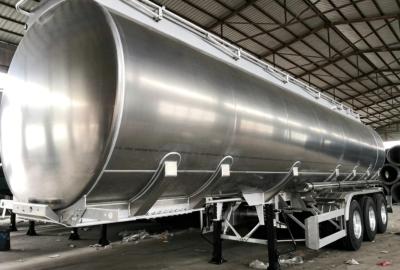 China 3-Axle 38m³ Carbon Steel Fuel Tank Semi Trailer for Diesel & Gasoline Transportation for sale
