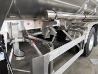 China 3-Axle 38m³ Carbon Steel Fuel Tank Semi Trailer for Diesel & Gasoline Transportation for sale