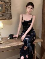 China Printed Yellow Velvet Upholstery Fabric 250GSM Black Vintage Velvet Upholstery Fabric for sale