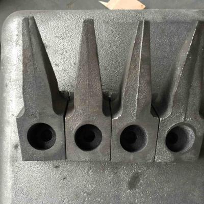 China Hardfacing Tungsten Carbide Wear Parts for Excavator Bucket 300mm for sale