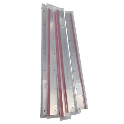 China UV Ink Resistant Heidelberg Printer Wash Up Blade 605x46x0.5mm with 7 Holes for SM52 PM52 for sale