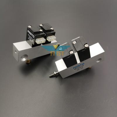 China F7.335.001 Air Solenoid Valve CD102 Iron/Aluminum Offset Printing Parts for Heidelberg Machines for sale